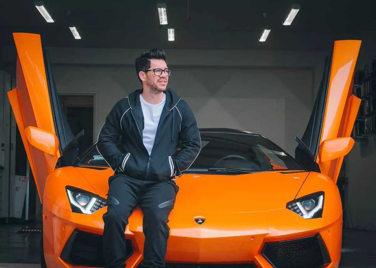 Here In My Garage by Tai Lopez: The Anatomy of a Successful Ad