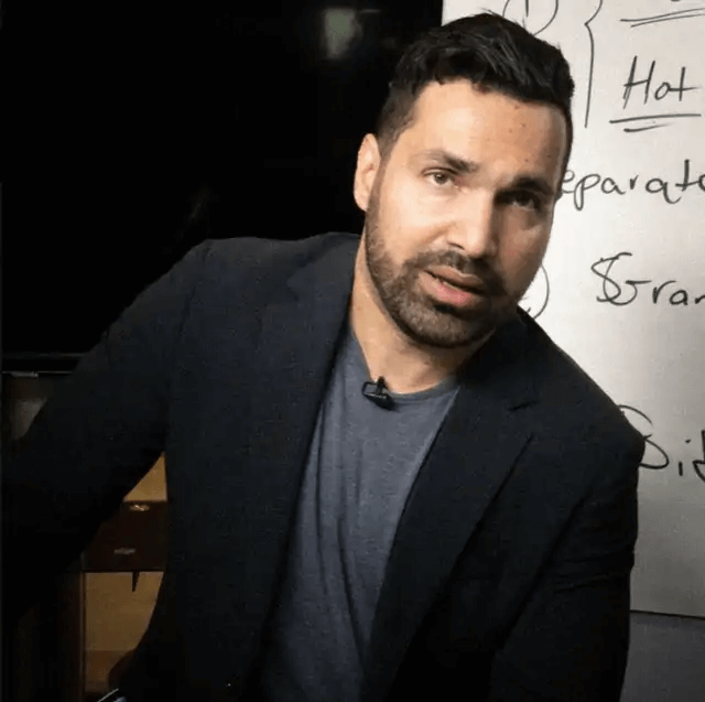 Alex Mehr: The Digital Love Doctor