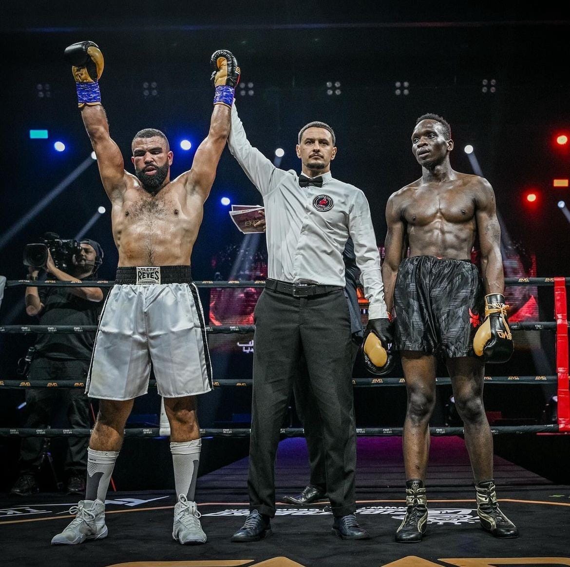 Boxer en Pro à Dubai