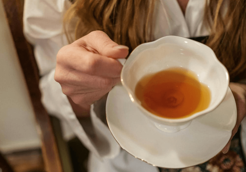 10 Health Benefits Of Drinking White Peony Tea